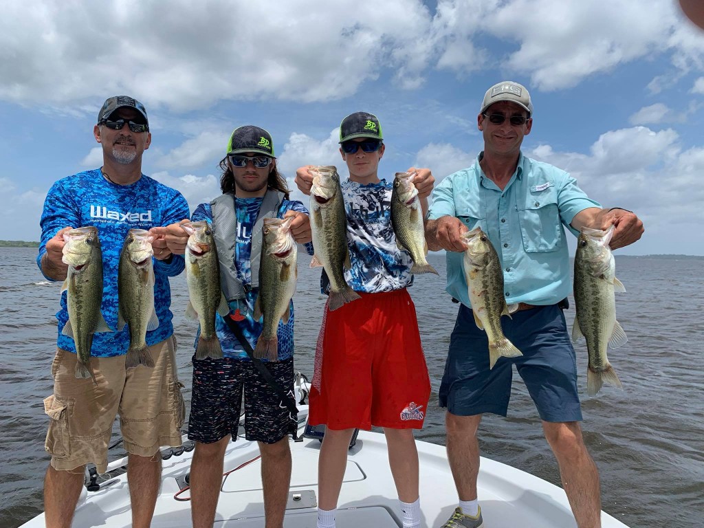 Topwater Fishing Guides in Sam Rayburn Reservoir