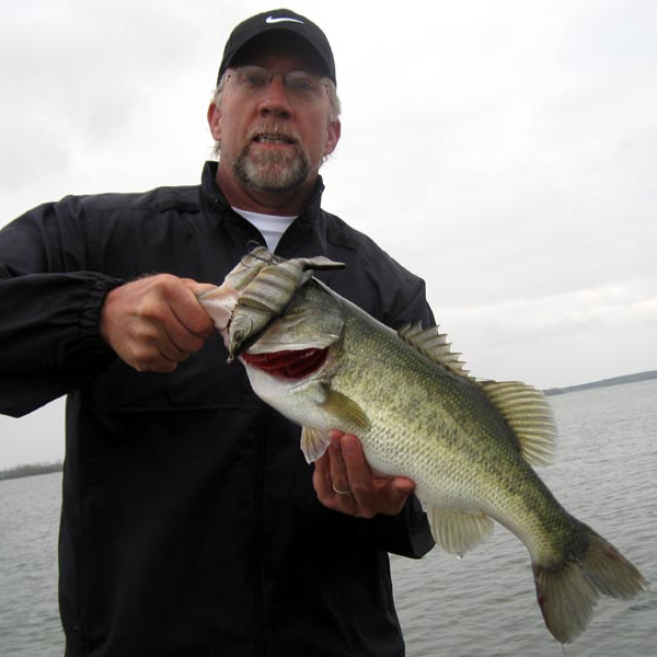 O.H. Ivie Lake Fishing Guides