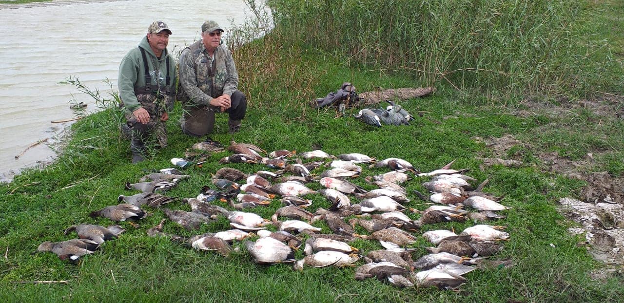 Loma Colorada Hunting Lodge with Captain Experiences