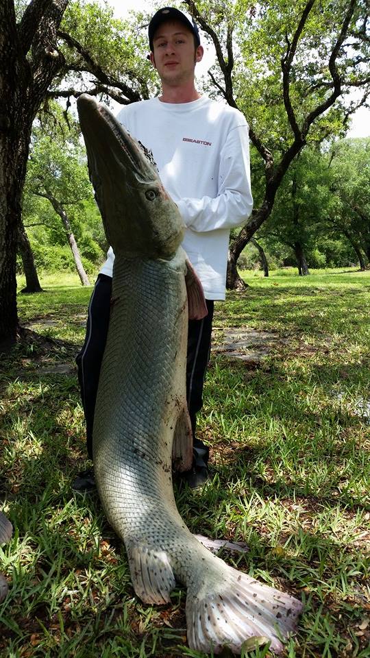 How to Catch Alligator Gar & Alligator Gar Fishing Guides