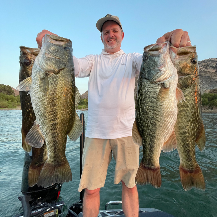 Perris Reservoir Fishing Guides